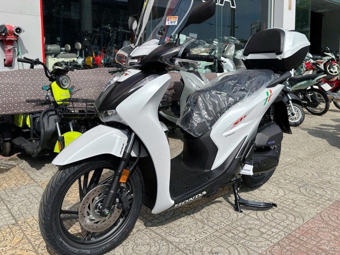 ‘Vua xe ga’ Honda SH 150i 2025 chính thức về Việt Nam: Thiết kế cực đẹp, có ABS 2 kênh, giá hấp dẫn